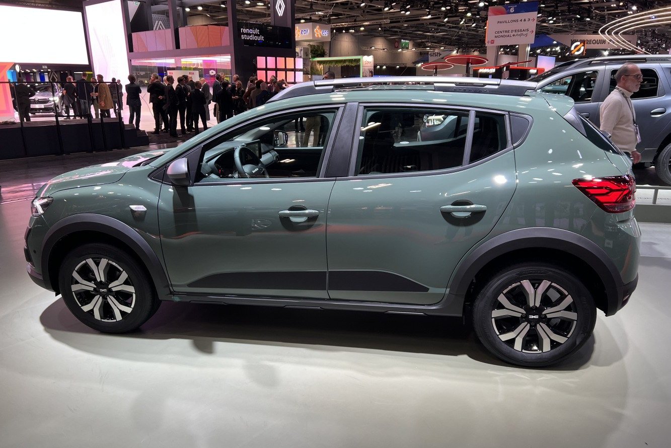 Dacia Sandero III Stepway (facelift 2022) 1.0 TCe 90 (91 Hp) CVT